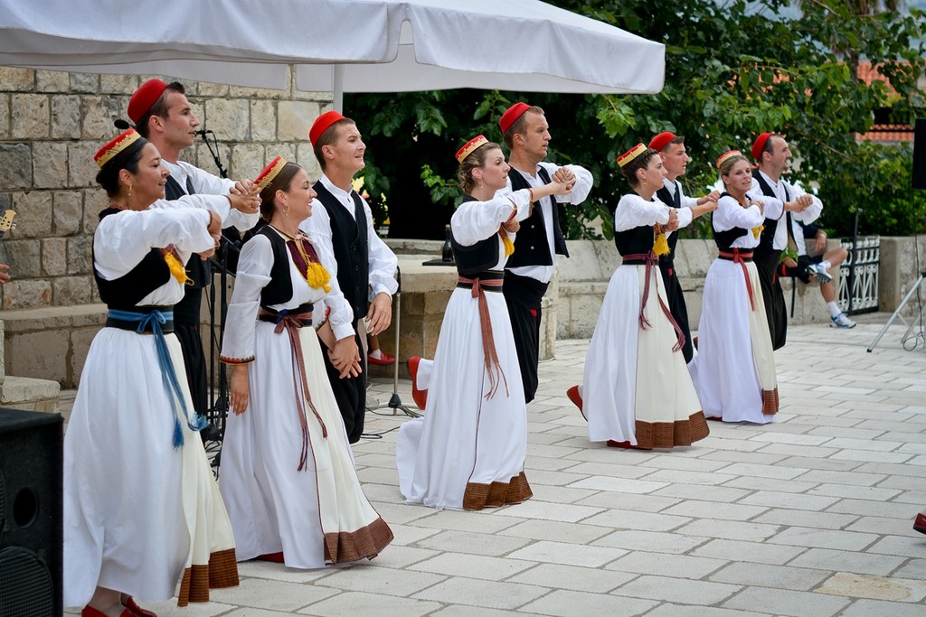 Folklore Performance - KUD Čilipi - Folklor - službena stranica
